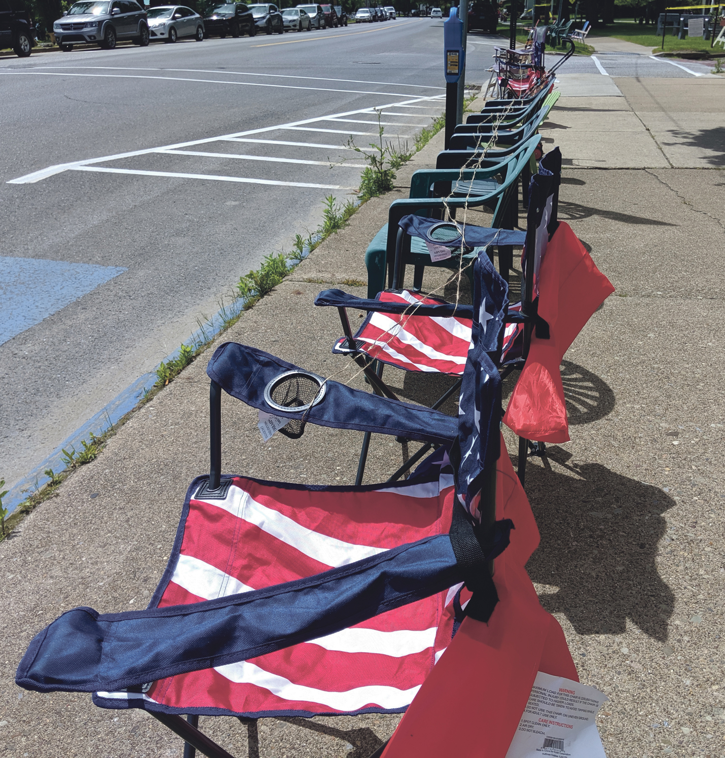 Chairs, chairs, everywhere there’s parade chairs | News, Sports, Jobs ...